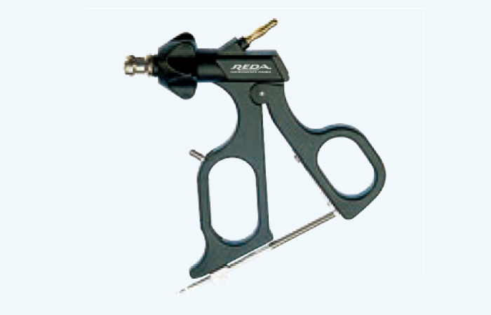 Pinza de agarre con cavidad punta roma 3mm - Ecucomed - Equipos e ...