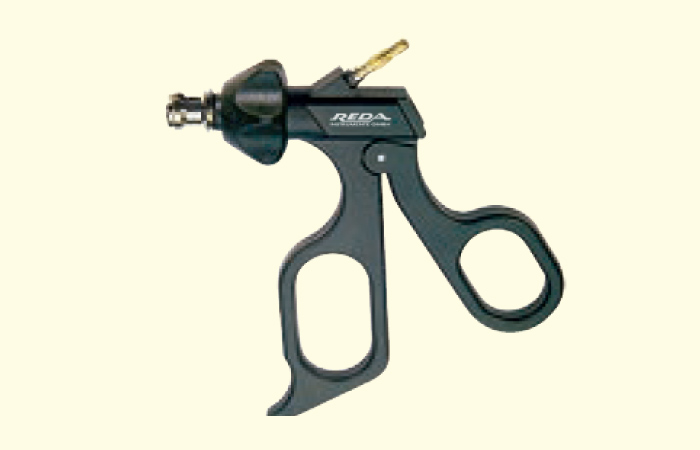 Pinza de agarre con cavidad punta roma 3mm - Ecucomed - Equipos e ...